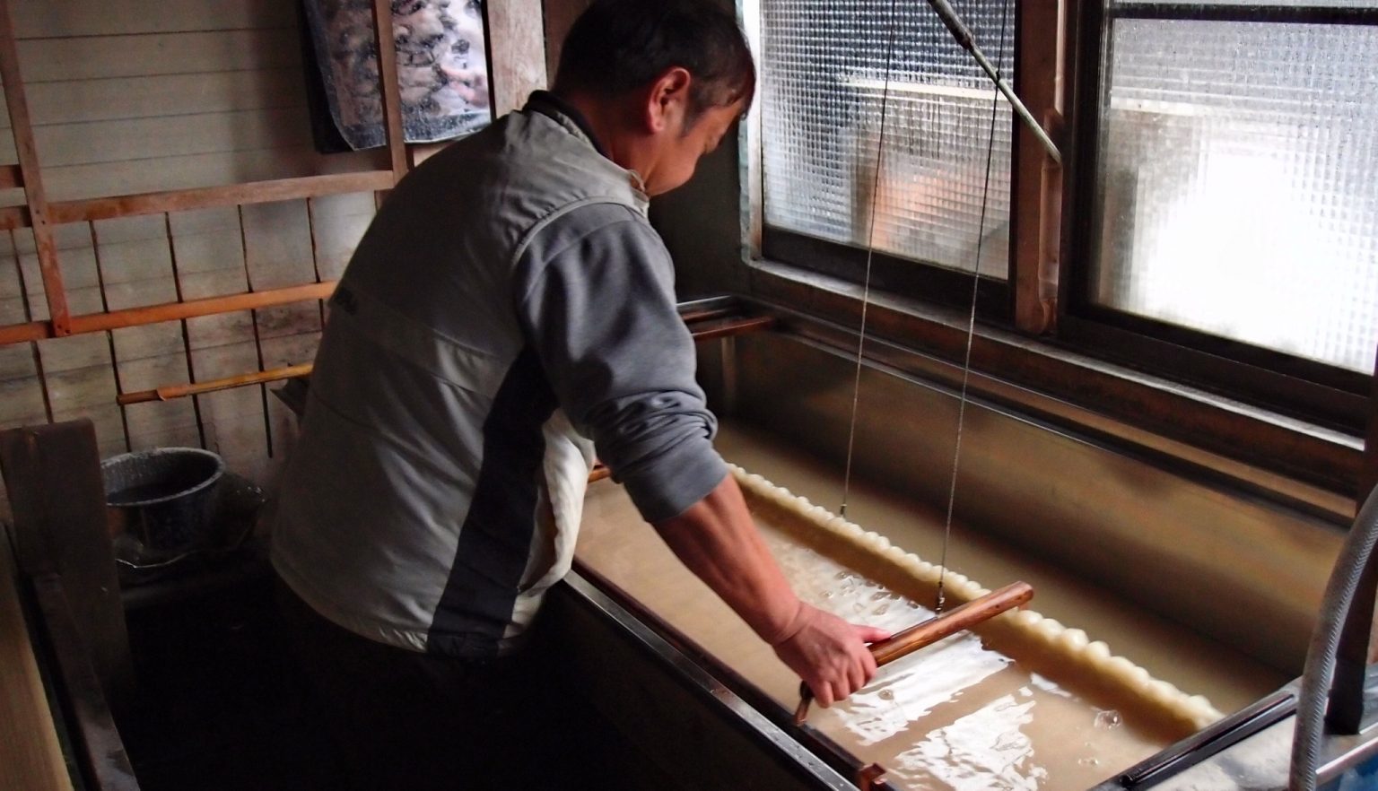 Process: Nagashi-zuki (Kami-suki #1)